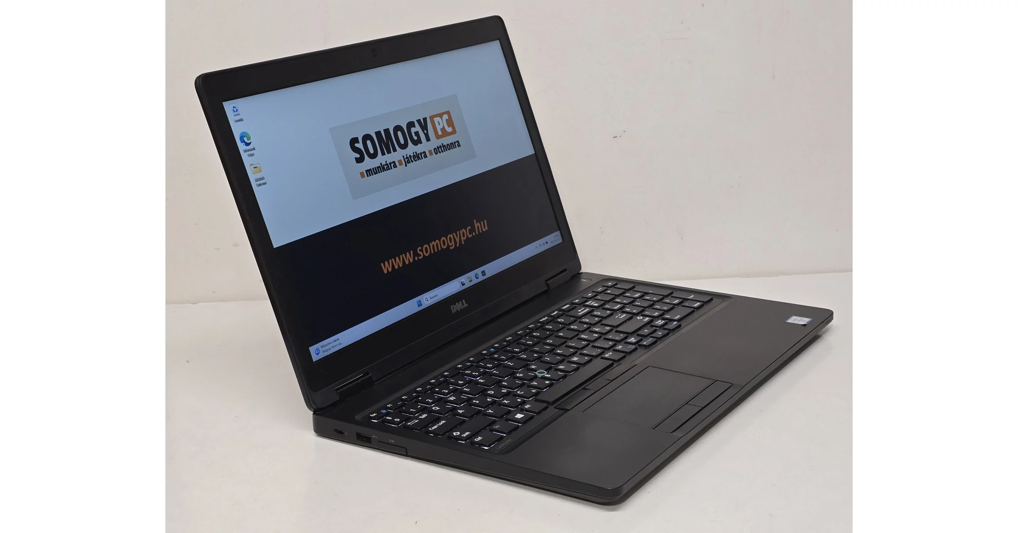 Dell Latitude 5580 Laptop/Notebook, 15,6 FHD kijelző, Intel® Core™ i5 ...